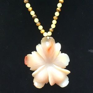 Hand Crafted | Jewelry | Genuine Hand Crafted Agate Flower Necklace Nwt ...